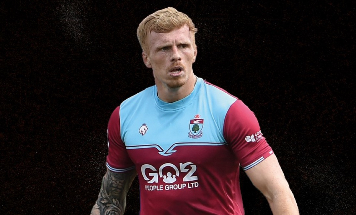 Alex wins Supporters’ Player of season - Colwyn Bay FC / CPD Bae Colwyn