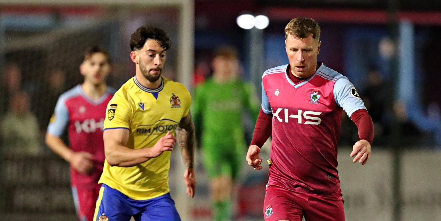 Ten-man Seagulls beaten by Barry - Colwyn Bay FC / CPD Bae Colwyn