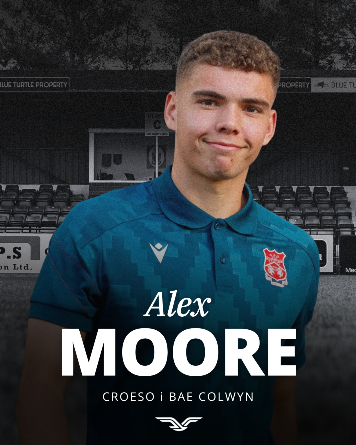 Alex Moore joins on loan - Colwyn Bay FC / CPD Bae Colwyn